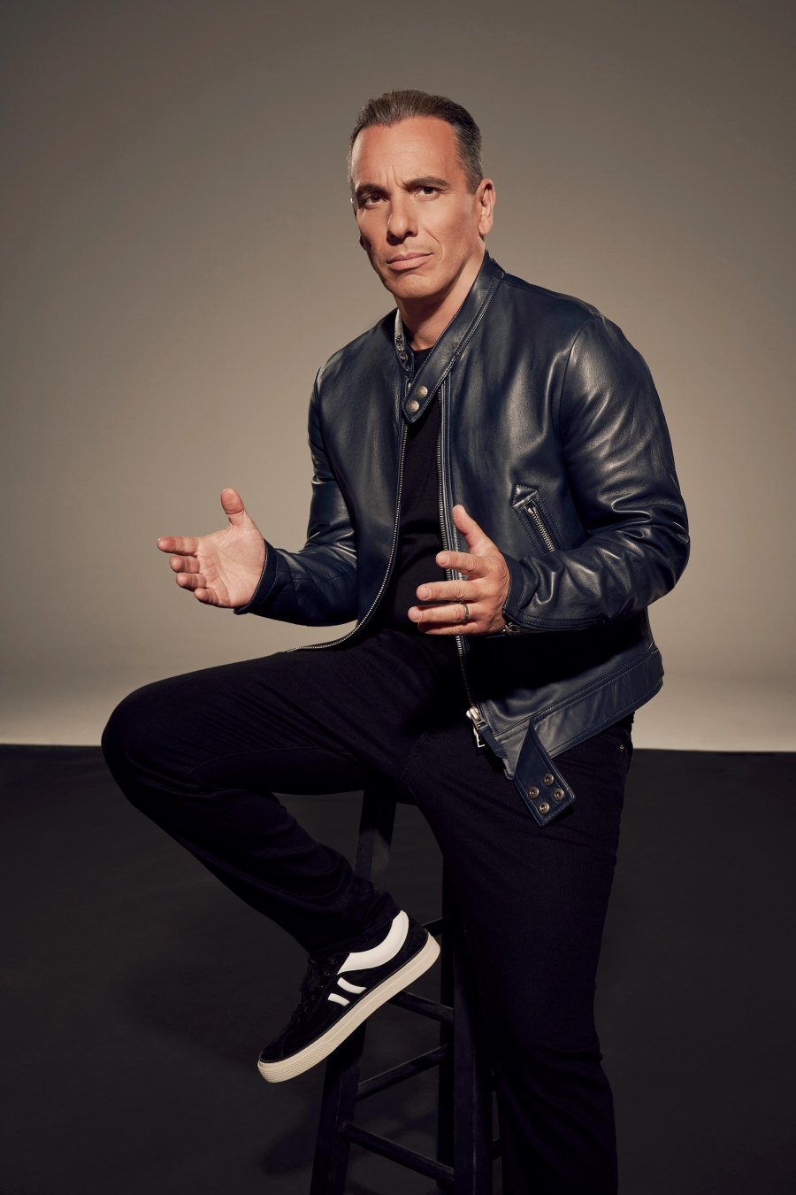 Sebastian Maniscalco sobre su enfoque universal de la comedia y la ...