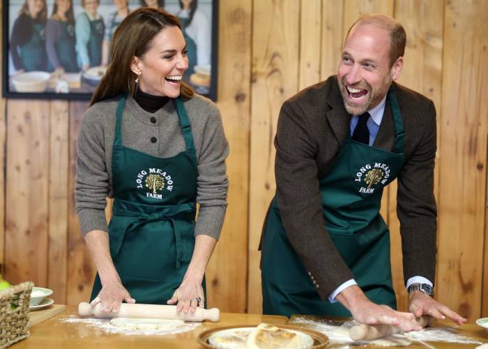 Prince William, Kate Move Into Windsor Home After Andrew's Eviction ...