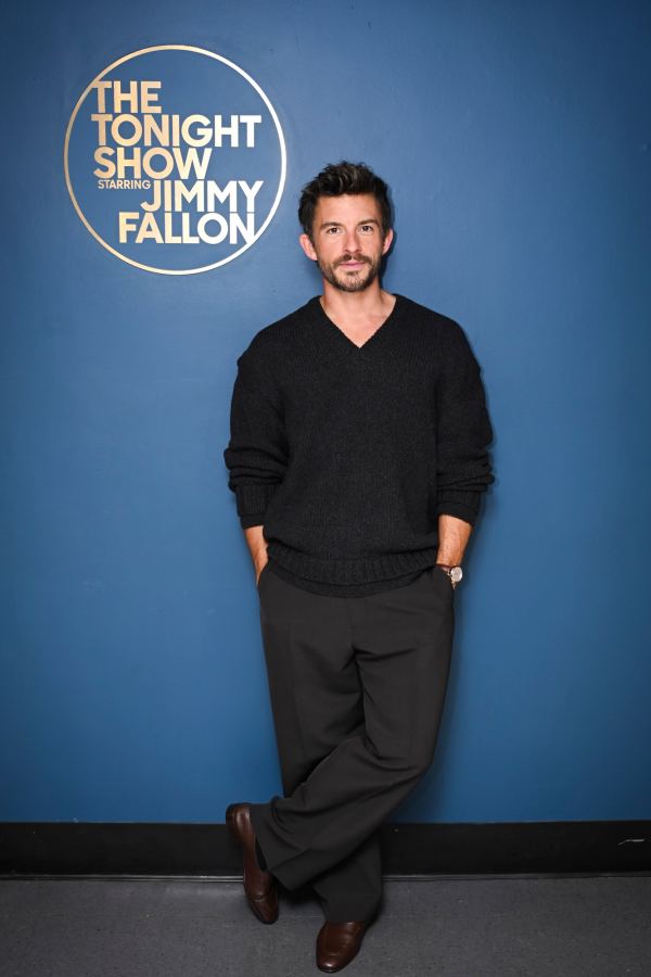 Jonathan Bailey Is Revealed as People's 2025 Sexiest Man Alive | Us Weekly