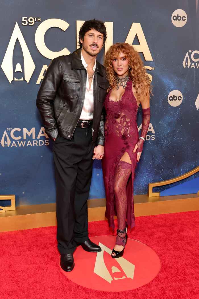 Kelsea Ballerini's Ex Morgan Evans Kisses Laci Kaye Booth at CMAs | Us ...
