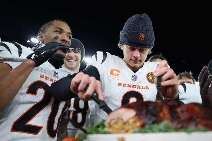 Bengals QB Joe Burrow Did Not Touch Turkey After Thanksgiving Win | Us ...