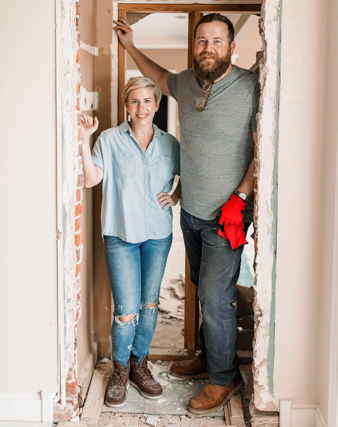 HGTV's Erin, Ben Napier Aren't Legally Allowed to Host Home Town ...