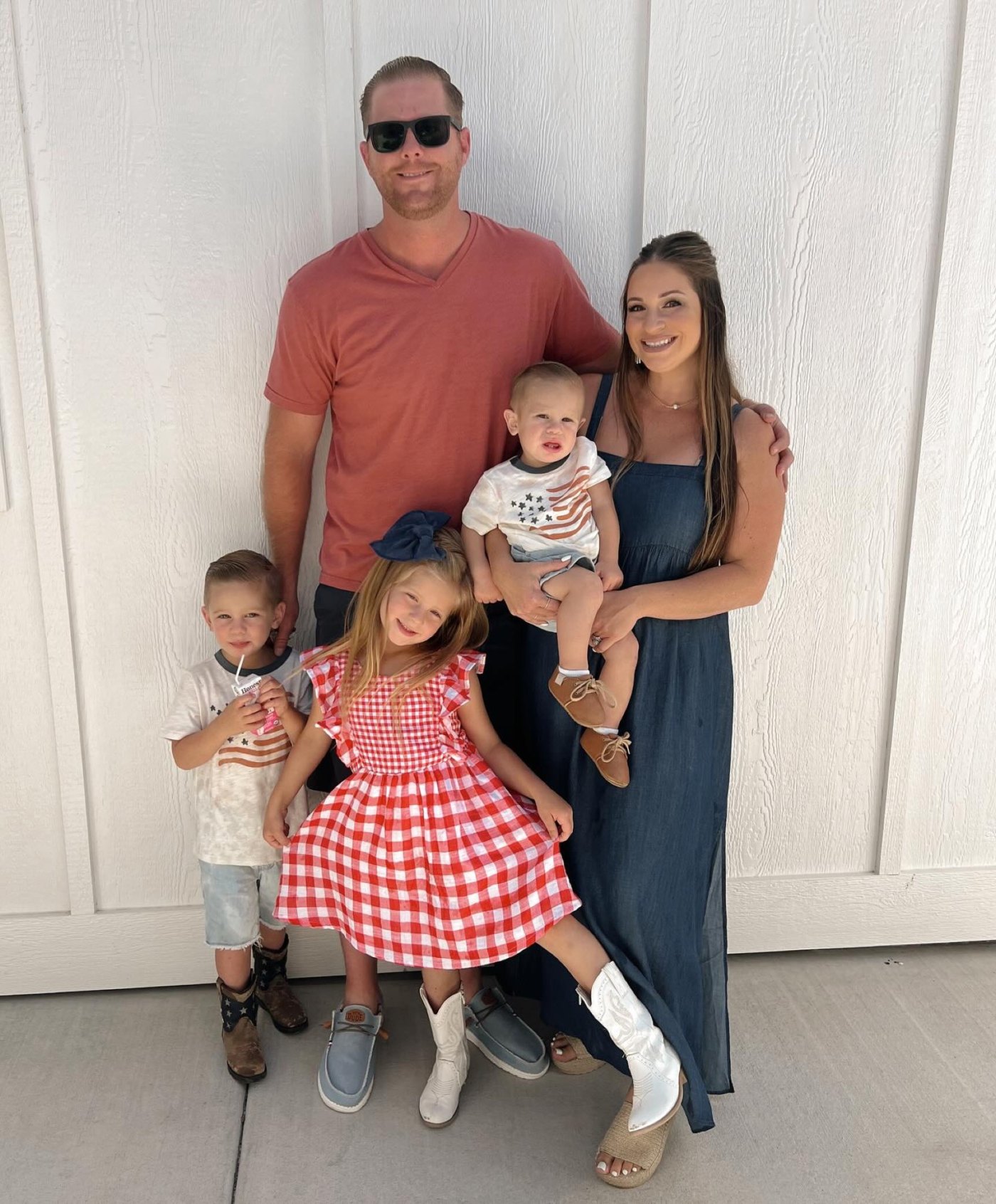 Influencer Lindsay Dewey Grateful Marriage Survived Son's Death | Us Weekly