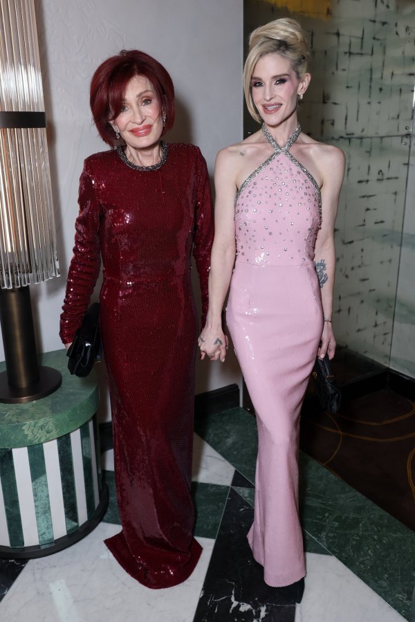 Sharon and Kelly Osbourne Make 1st Public Appearance After Ozzy's Death ...