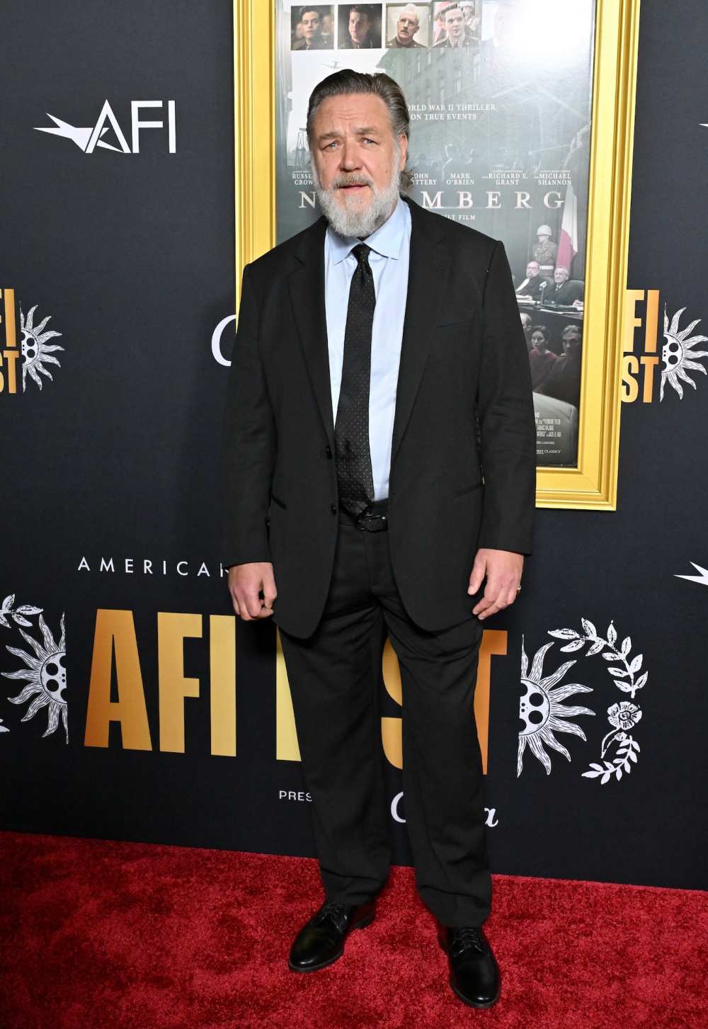 Russell Crowe Shares His 57-Lb Weight Loss Secrets: Reducing Alcohol ...