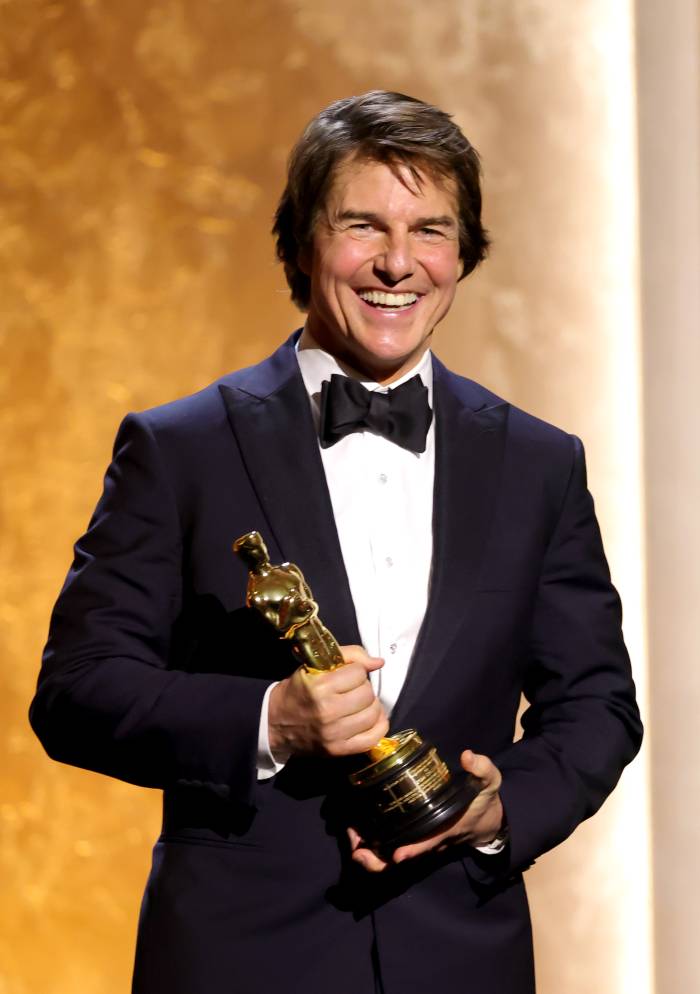 Tom Cruise Receives Honorary Oscar at 2025 Governors Awards Ceremony ...