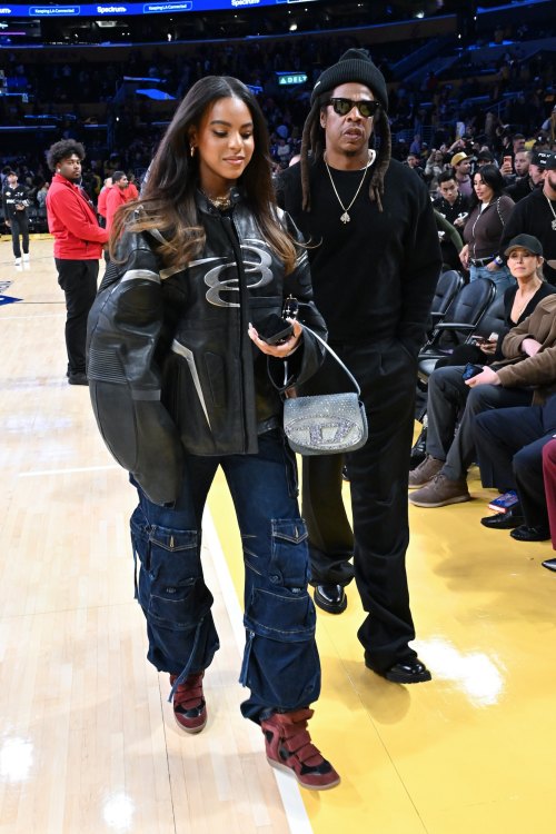 Blue Ivy Gets Glammed Up for a Los Angeles Lakers Game With Jay-Z | Us ...