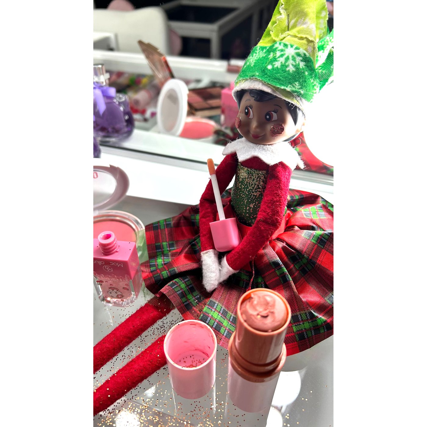 Kim Kardashian and More Celeb Parents Winning the Elf on the Shelf Game ...