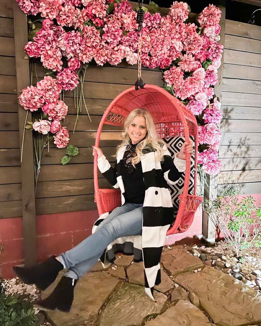 Criscilla Anderson Dead: Netflix Country Ever After Star Was 45 | Us Weekly
