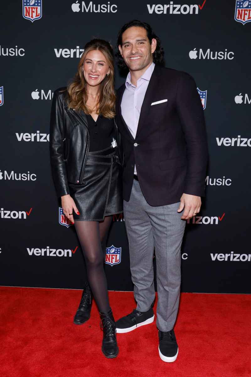 Mark Sanchez's Wife Supports Husband Publicly for 1st Time Since Arrest ...