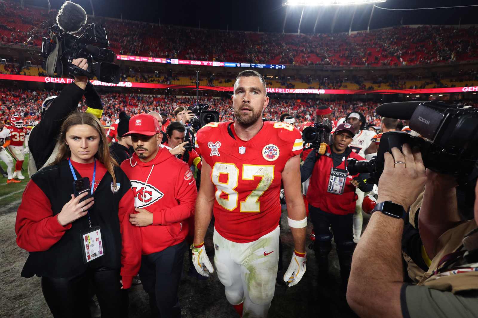 Would Travis Kelce Play for Another NFL Team Than the Kansas City ...