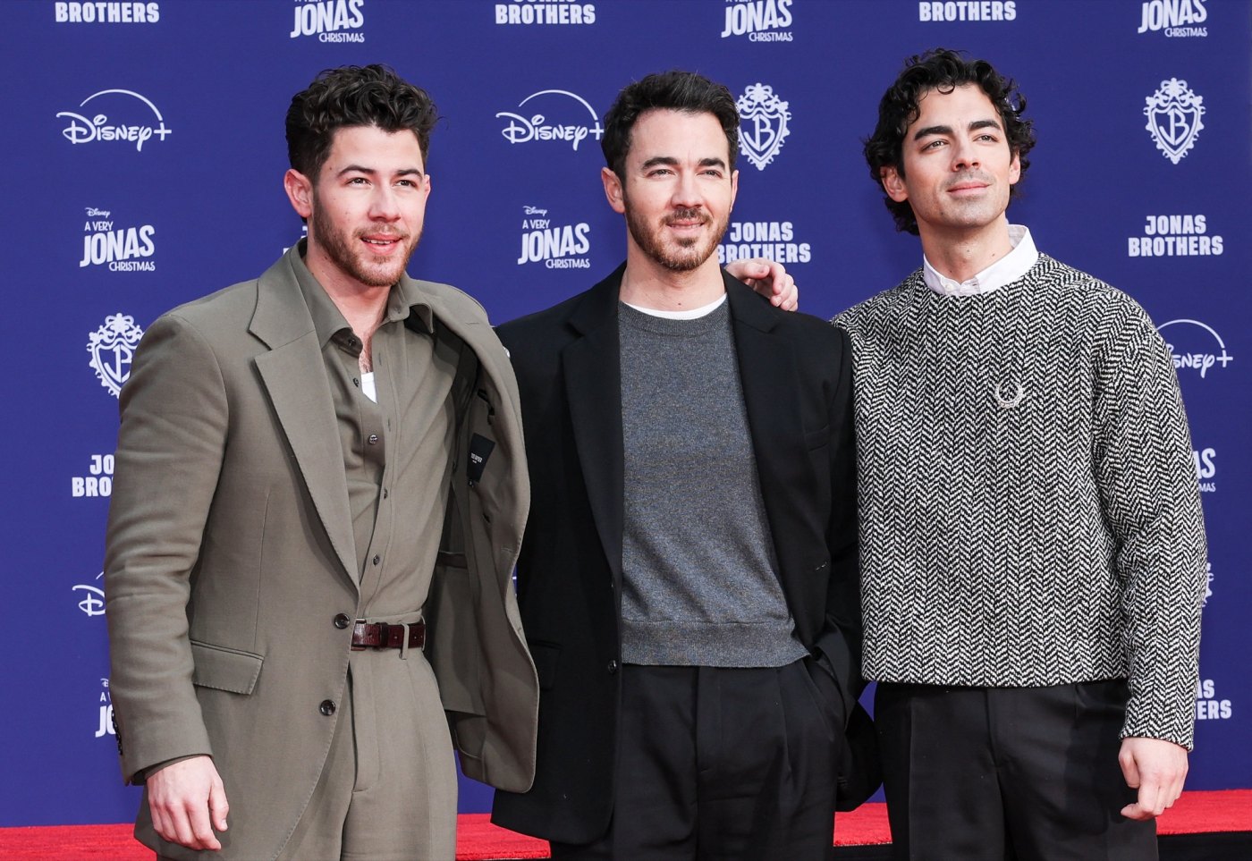 Joe Jonas Claps Back at Fan Asking If Jonas Brothers Are in Debt | Us ...