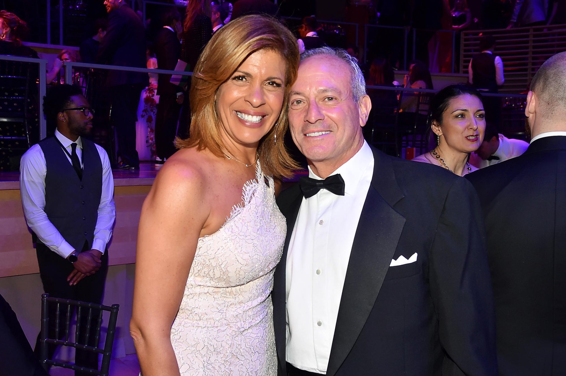 Hoda Kotb and Ex Joel Schiffman Reunite for Christmas With Their ...