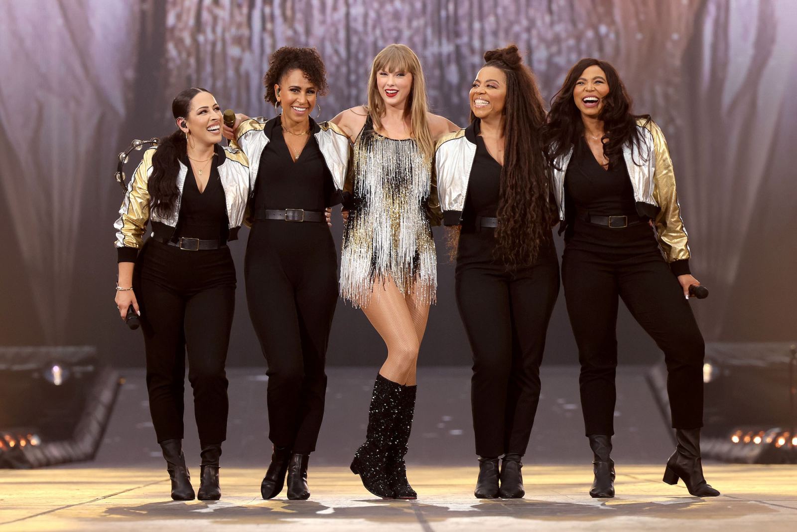 How Much Did Taylor Swift Pay Dancers? What We Know About Eras Bonuses ...