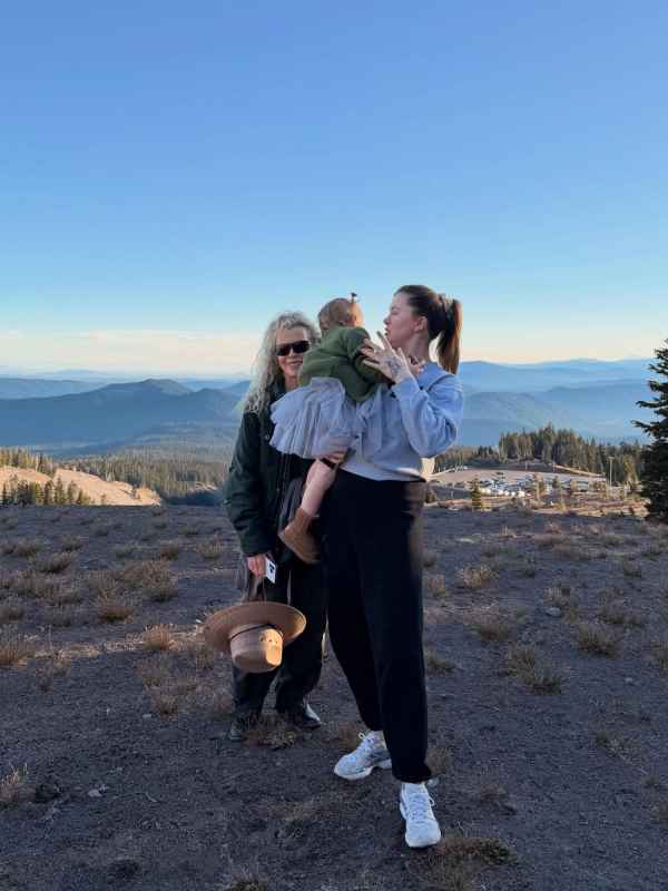 Kim Basinger Joins Daughter Ireland and Granddaughter Holland on Trip ...