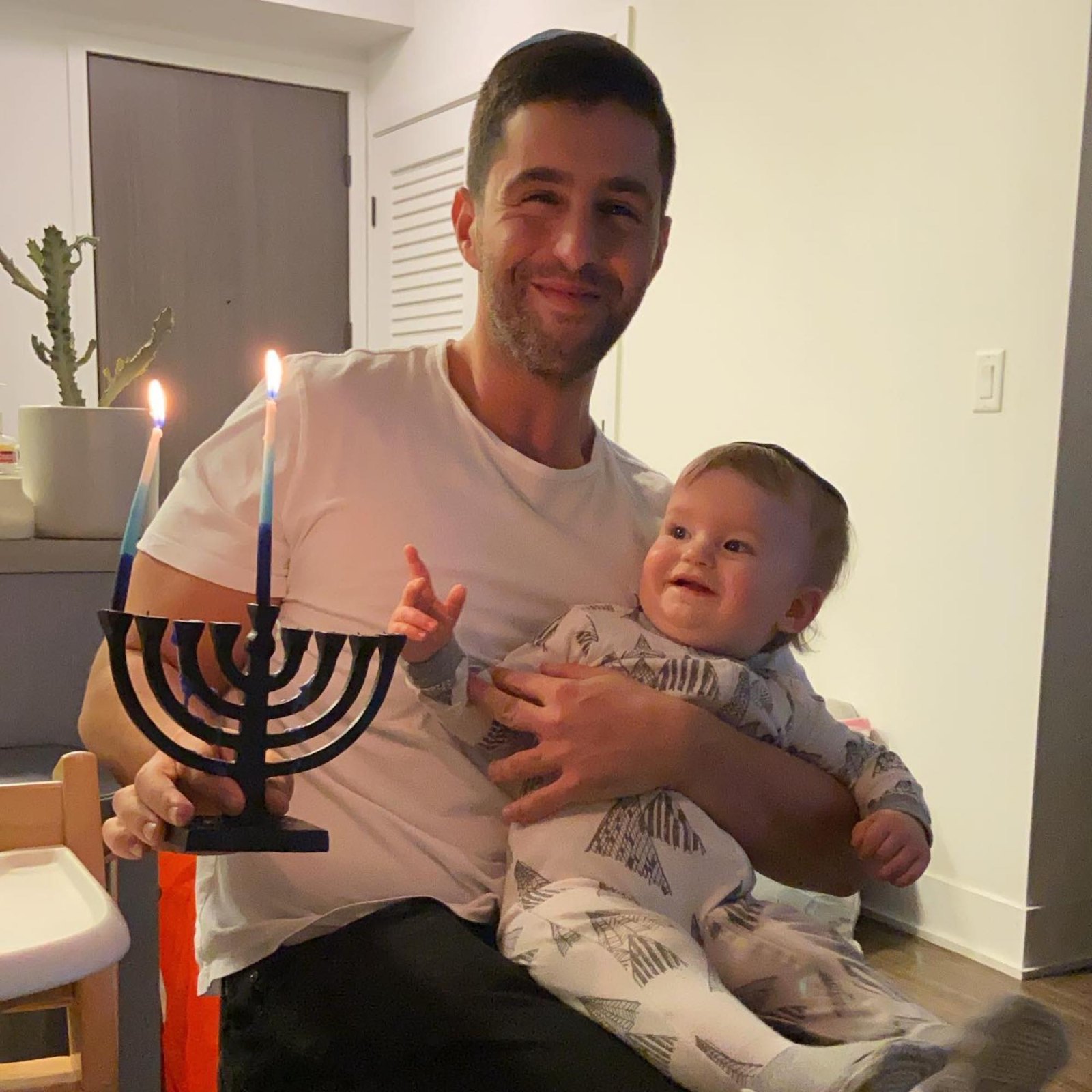 Josh Peck and Robby Hoffman Debate Where to Keep Menorah During ...