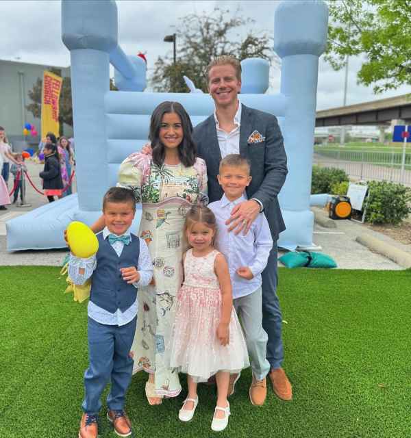 Former Bachelor Sean Lowe Shares Update After ‘Traumatic’ Dog Attack ...