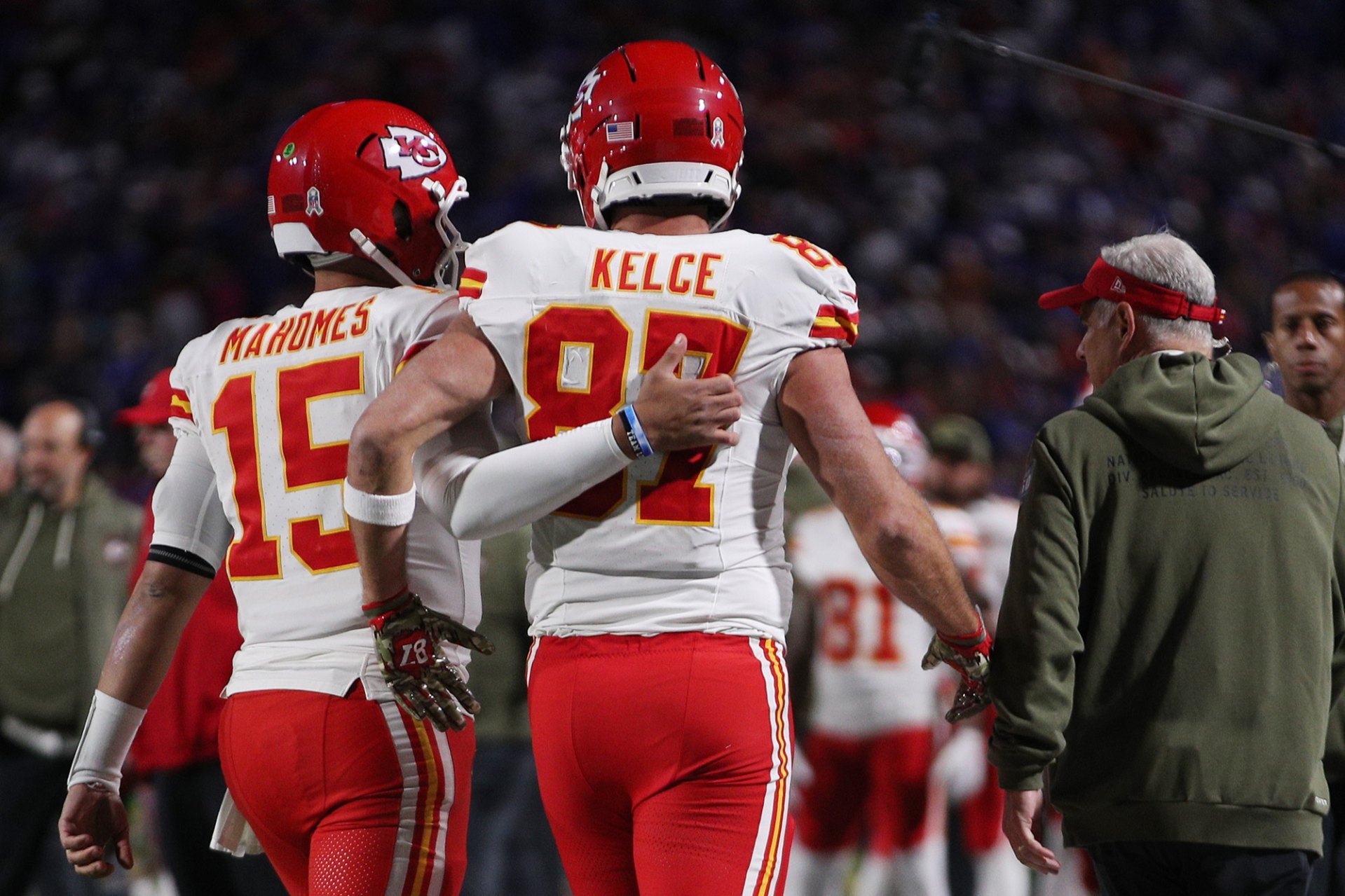 Chiefs Stars Patrick Mahomes, Travis Kelce Sued for Trademark ...