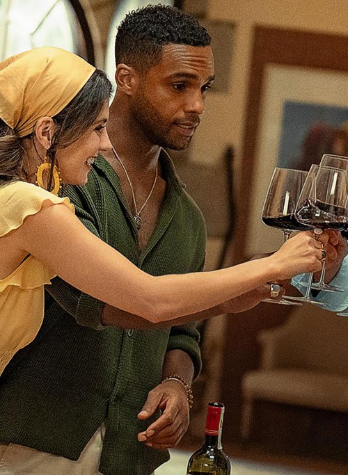 Who Is in the People We Meet on Vacation Cast? Meet the Stars of the ...
