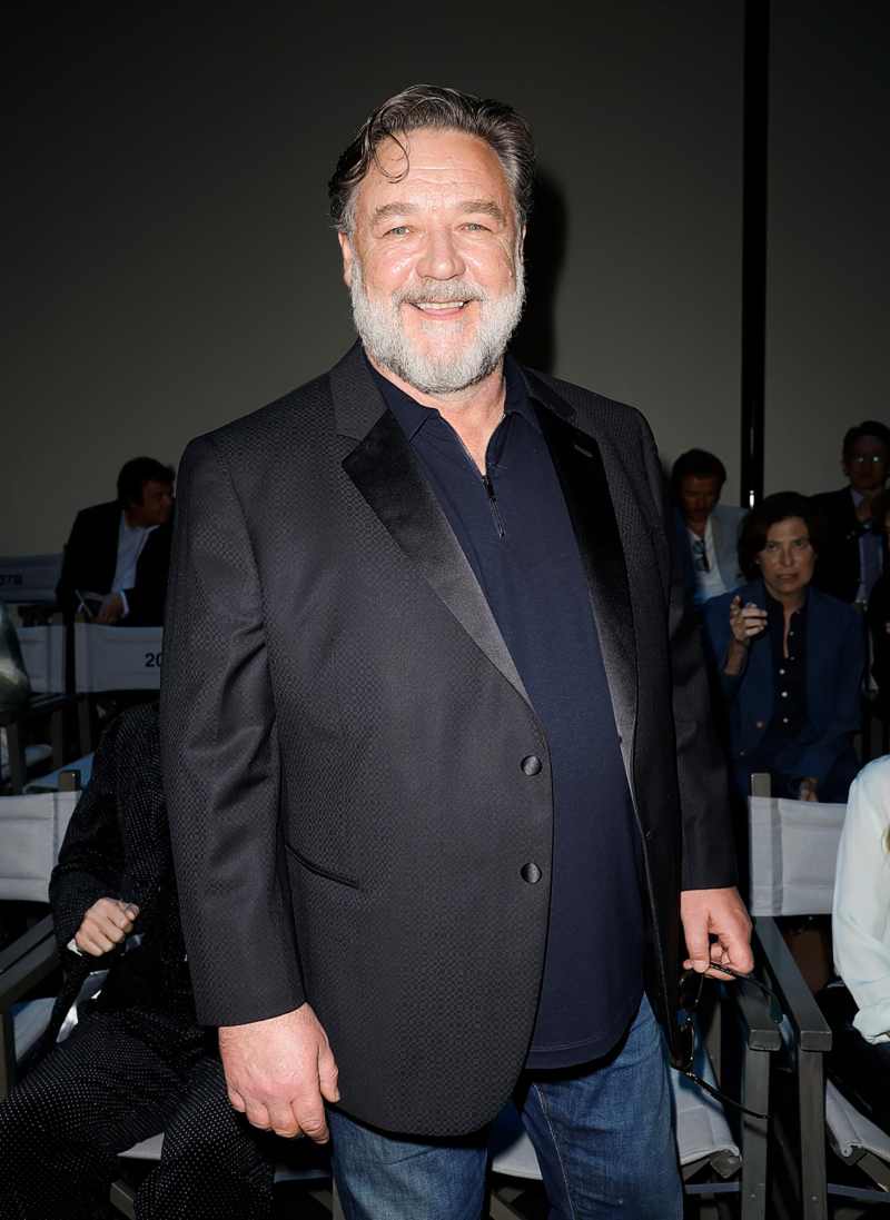 Russell Crowe Fought to Keep Sex Scenes Out of the 2000s Gladiator | Us ...