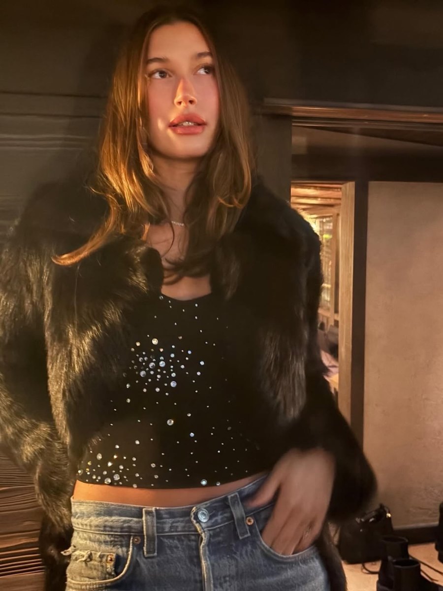 Hailey Bieber Debuts a Trendy Bob After Chopping Inches Off Her Hair ...