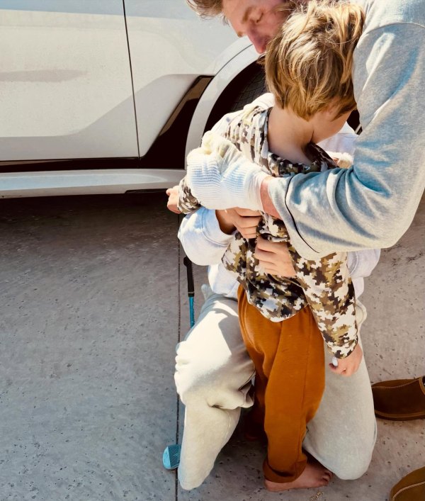 Jordan Shipley’s Wife Shares 1st Post-Hospital Photo of Him After ...