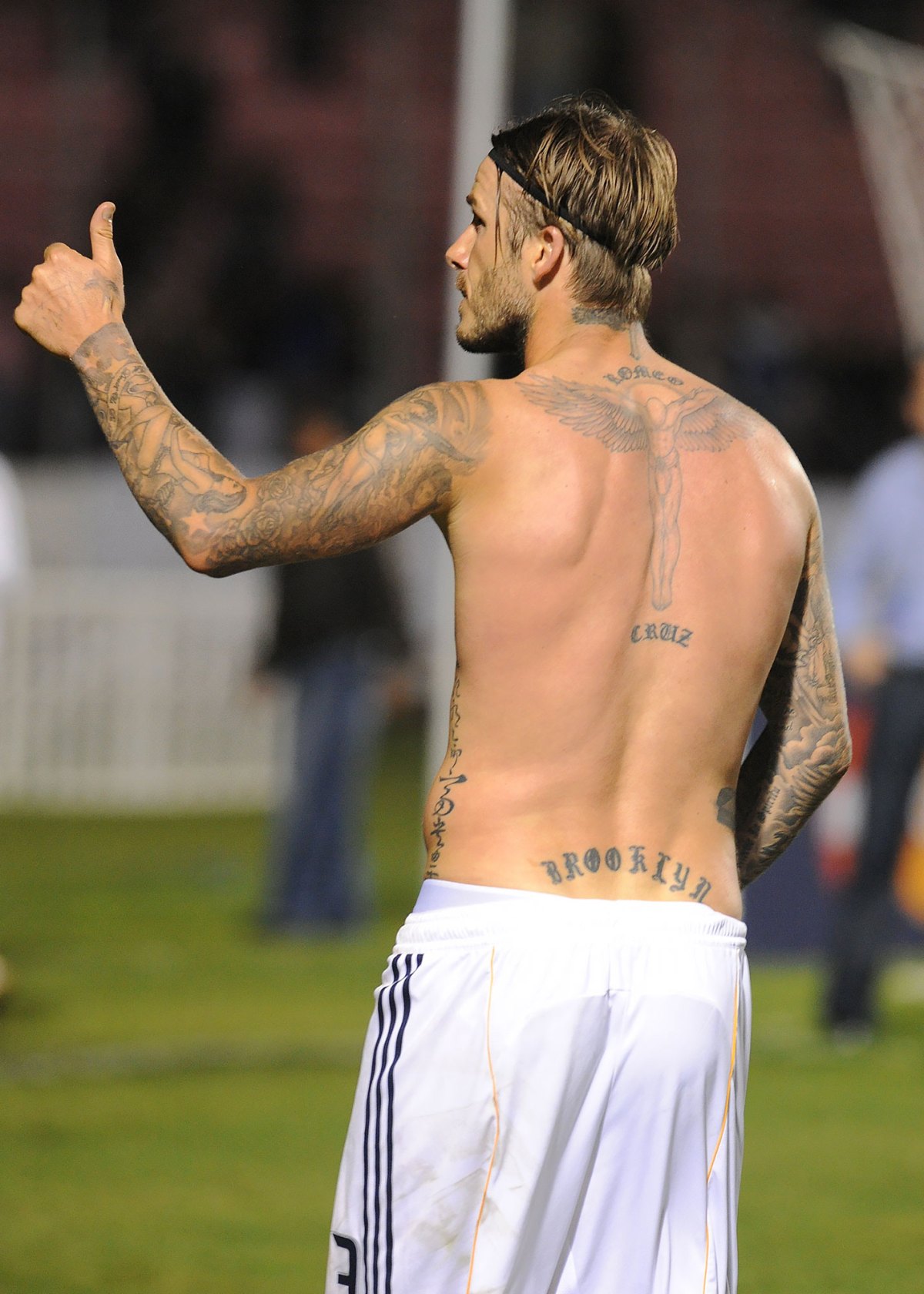 David Beckham's 'Tramp Stamp' Tattoo of Son Brooklyn's Name Resurfaces ...