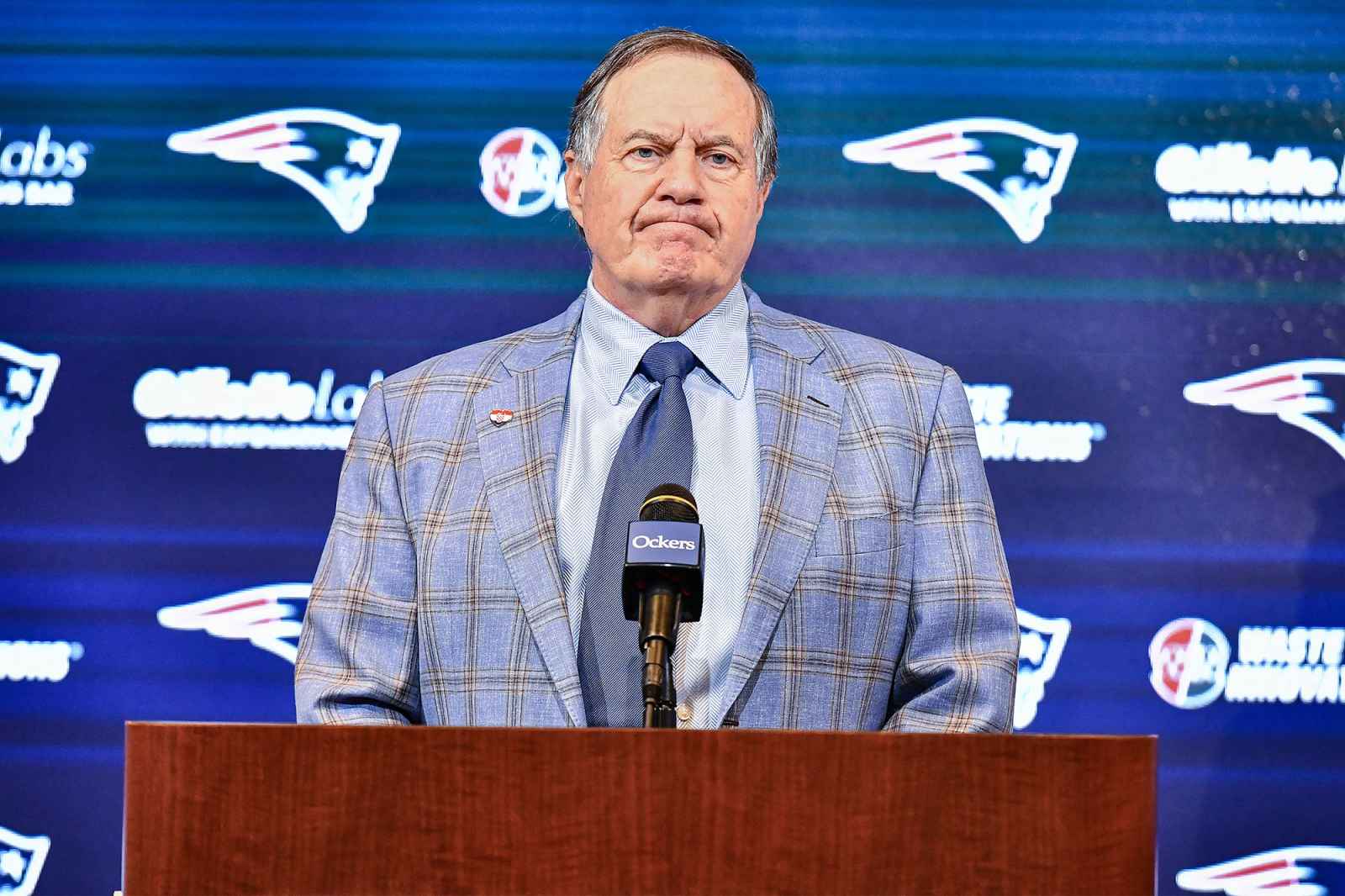 Patrick Mahomes Reacts to Bill Belichick's Football Hall of Fame Snub ...