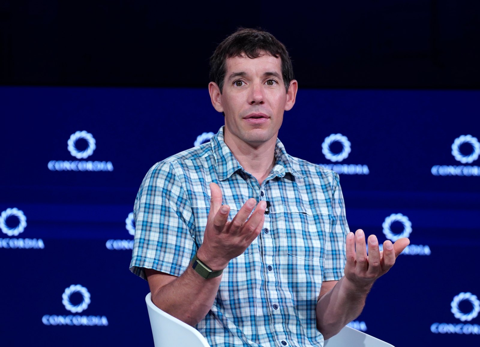 Netflix Had a Plan If Alex Honnold Died During Live Skyscraper Climb ...