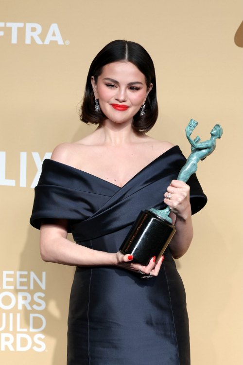 Why Were the SAG Awards Renamed to Actor Awards? Name Change Explained ...