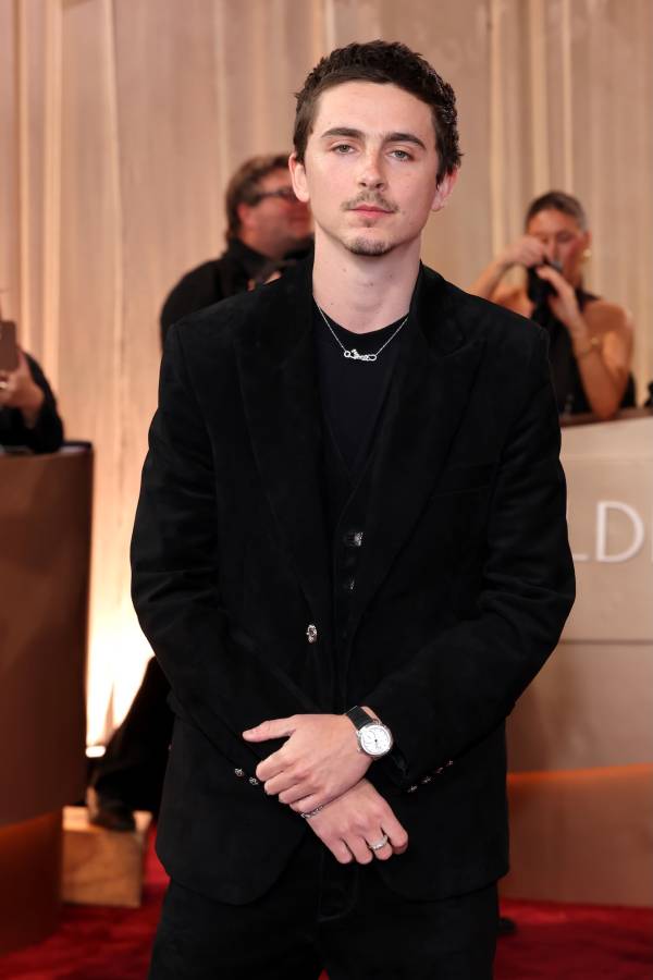 Timothee Chalamet Thanks Kylie Jenner, Mr. Wonderful in 2026 Golden ...