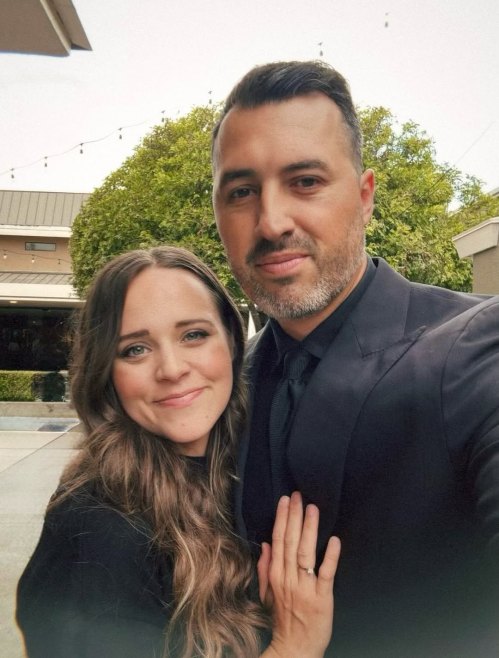 Jinger Duggar's Husband Recalls Her Family 'Hiding' During Josh Scandal ...