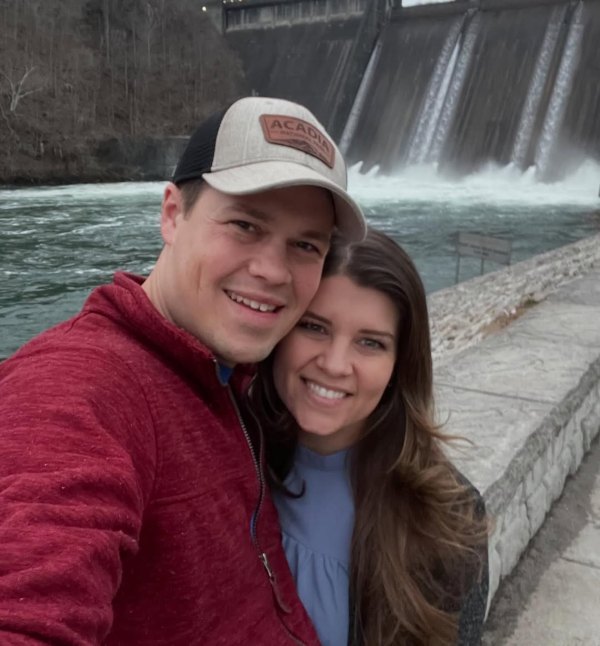 A Guide to the Bringing Up Bates Family's Courtship Beginnings