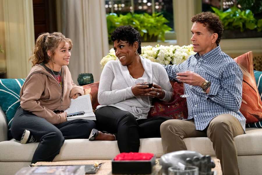 Odessa A Zion S Salary For 2018 Cbs Sitcom Revealed As Her Career Takes