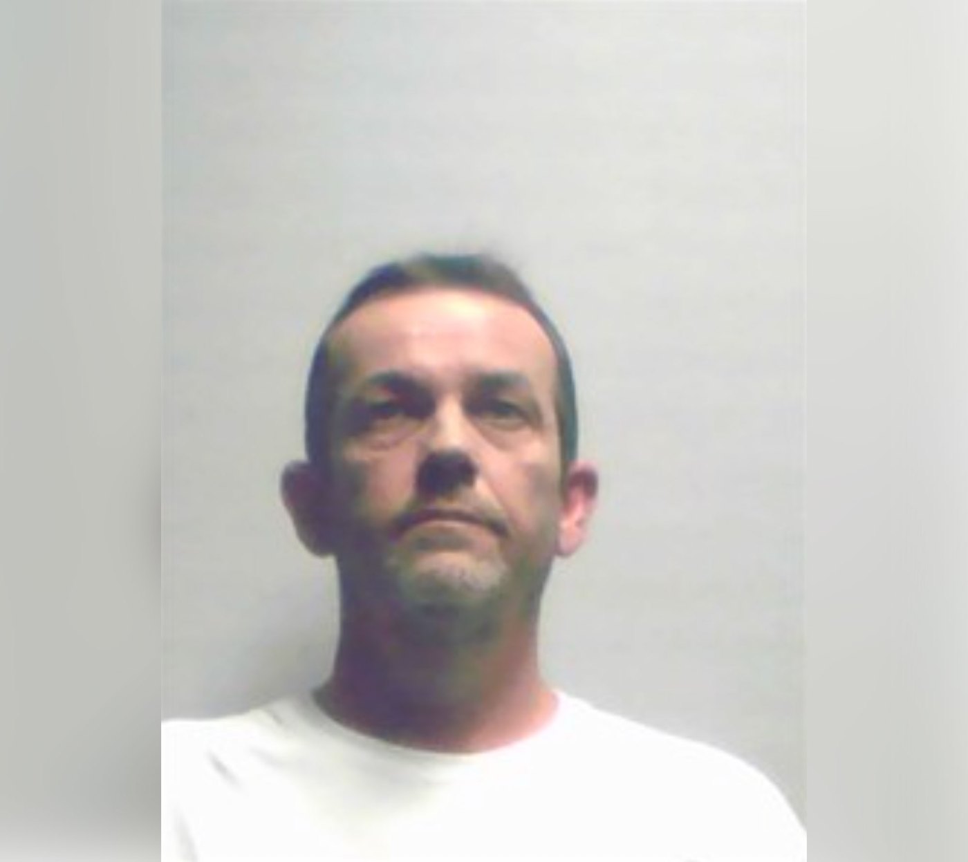 Postmaster Sent Nude Photos to 15-Year-Old Girl, Arkansas Police Say ...