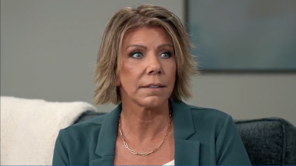Sister Wives' Robyn Denies She’s ‘Submissive' to Kody, More on Reunion ...