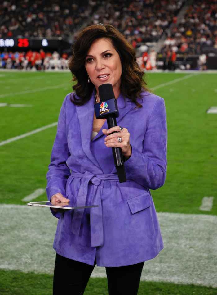 Former NFL Sideline Reporter Michele Tafoya Shades Bad Bunny Halftime ...