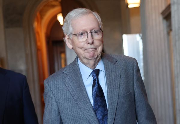 Senator Mitch McConnell, 83, Hospitalized With Flu-Like Symptoms | Us ...