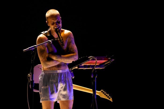 Justin Bieber Goes Shirtless, Wears Boxers for 2026 Grammys Performance ...