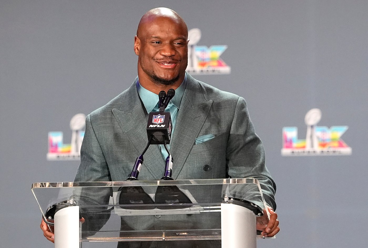 Kenneth Walker Not 'Stressing’ About NFL Future Amid Uncertainty (Excl ...
