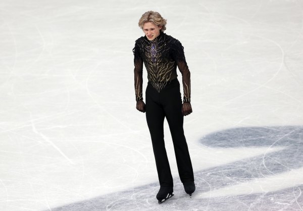 Ilia Malinin 'Fighting Invisible Battles on Inside' After Falling at ...