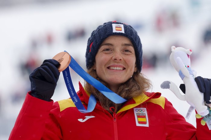 Olympian Ana Alonso Rodriguez Wins 2 Bronze Medals After Being Hit By ...