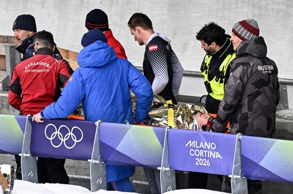 Olympian Hospitalized After Bobsled Overturns During Olympics Race | Us ...