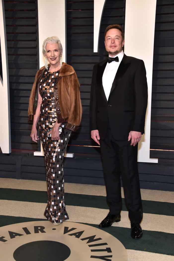 Elon Musk's Mom Defends Him Against Criticism and 'Extreme Negativity ...