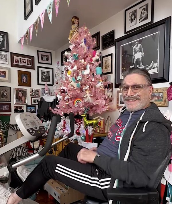 How Did Chuck Negron Die? Three Dog Night Singer Had Serious Health ...