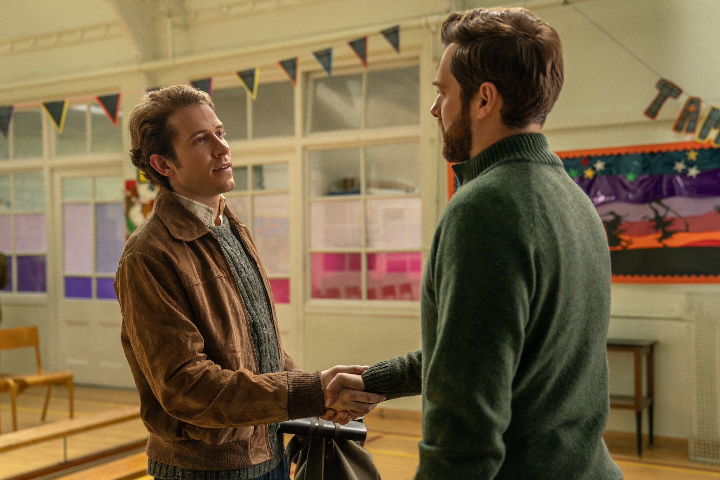 Who Plays Bridgerton's Phillip? Meet Chris Fulton Before Eloise's ...