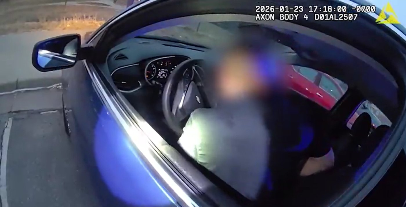 Video Shows Moment Police Find Children in Trunk of DUI Suspect's Car ...