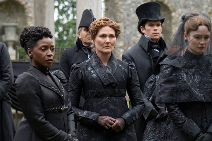 Who Are Bridgerton's Nicholas Braimbridge, Tony Cooper? Tributes ...