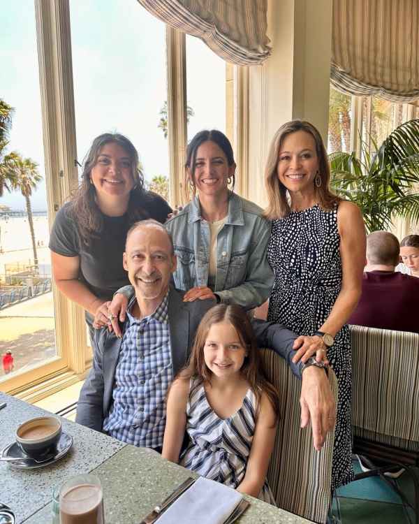 Fox News Correspondent Anita Vogel Returns to Work After Death of ...