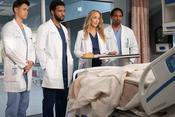ABC Renews Grey's Anatomy for Season 23 After Cast Exits